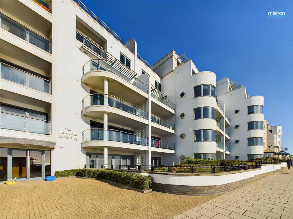 The Van Alen, Marine Parade... 2 bed flat - £1,900 pcm (£438 pw)