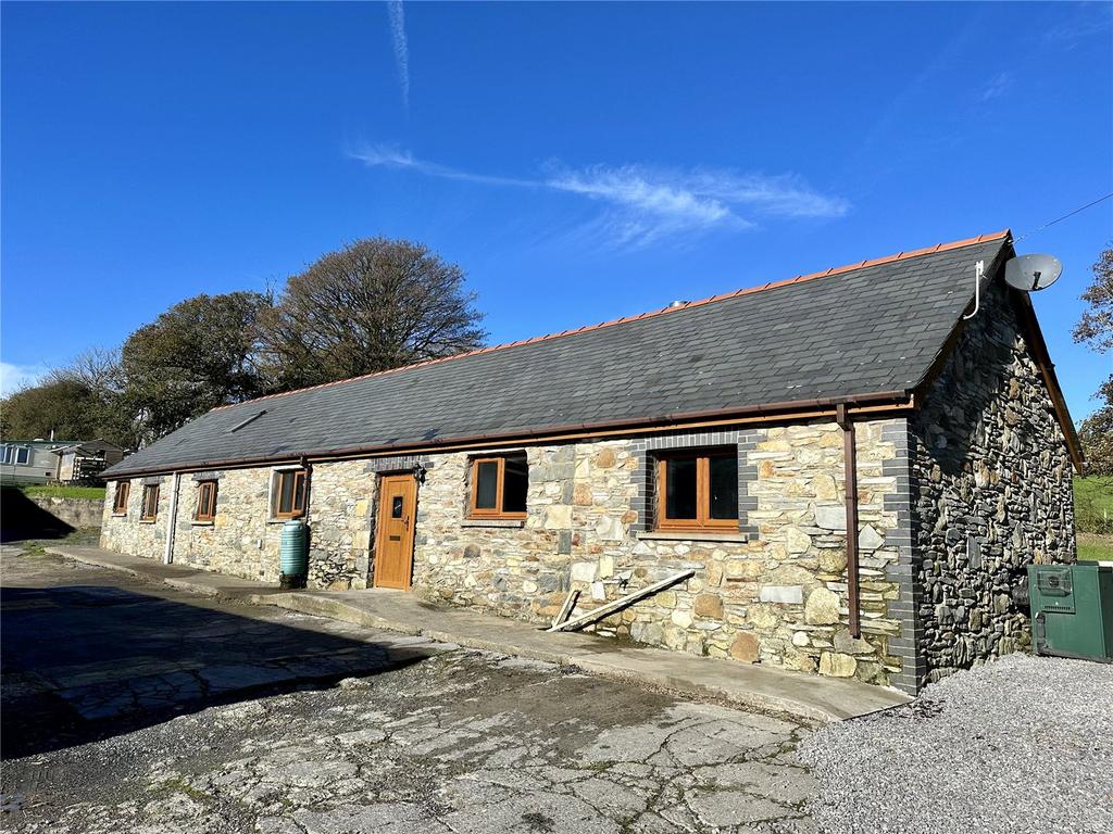 Clynderwen, Pembrokeshire, SA66 4 bed bungalow - £995 pcm (£230 pw)