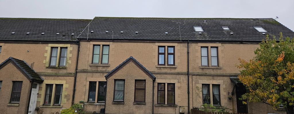 Ailsa Court, Maddiston, FK2 2 bed terraced house to rent - £895 pcm (£ ...
