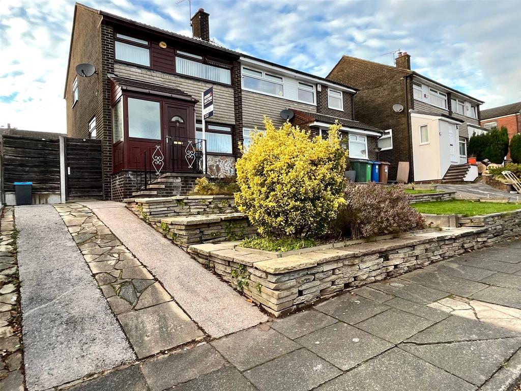 Avon Road Heywood Greater Manchester Ol10 3 Bed Semi Detached House