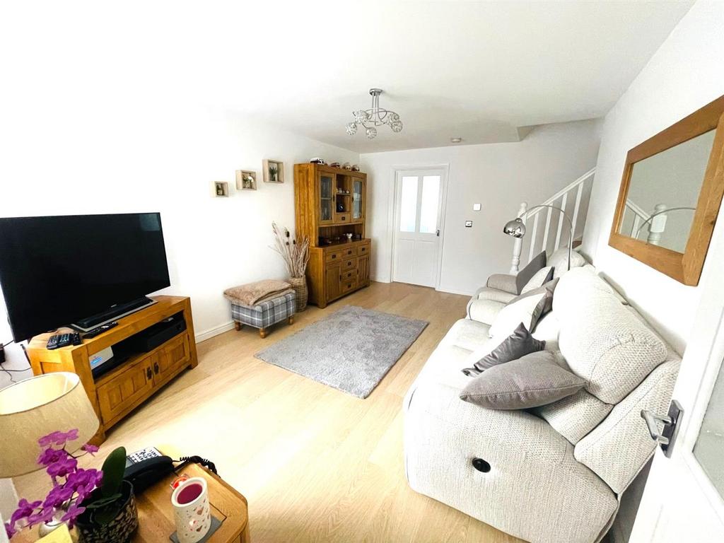 Pant Bryn Isaf, Llwynhendy, Llanelli 3 bed detached house for sale - £ ...