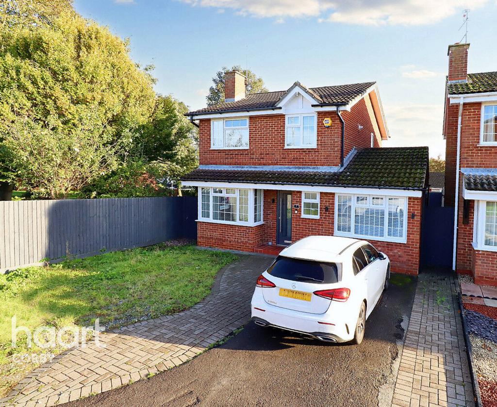 Thomas Close, Corby 3 bed detached house - £315,000