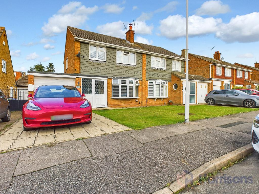 Berkeley Court, Sittingbourne, Kent, ME10 1UP 3 bed semi-detached house ...