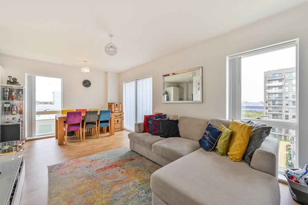 Magellan Boulevard, E16, Gallions... 1 bed flat for sale - £300,000