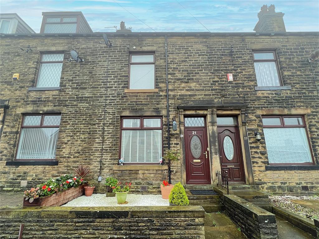 Blakehill Terrace, Bradford, BD2 4 bed terraced house for sale - £140,000