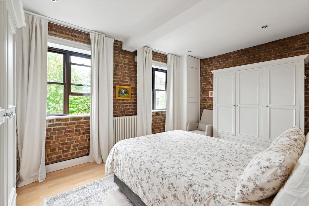 Tanner Street, London, SE1 2 bed flat to rent - £2,999 pcm (£692 pw)