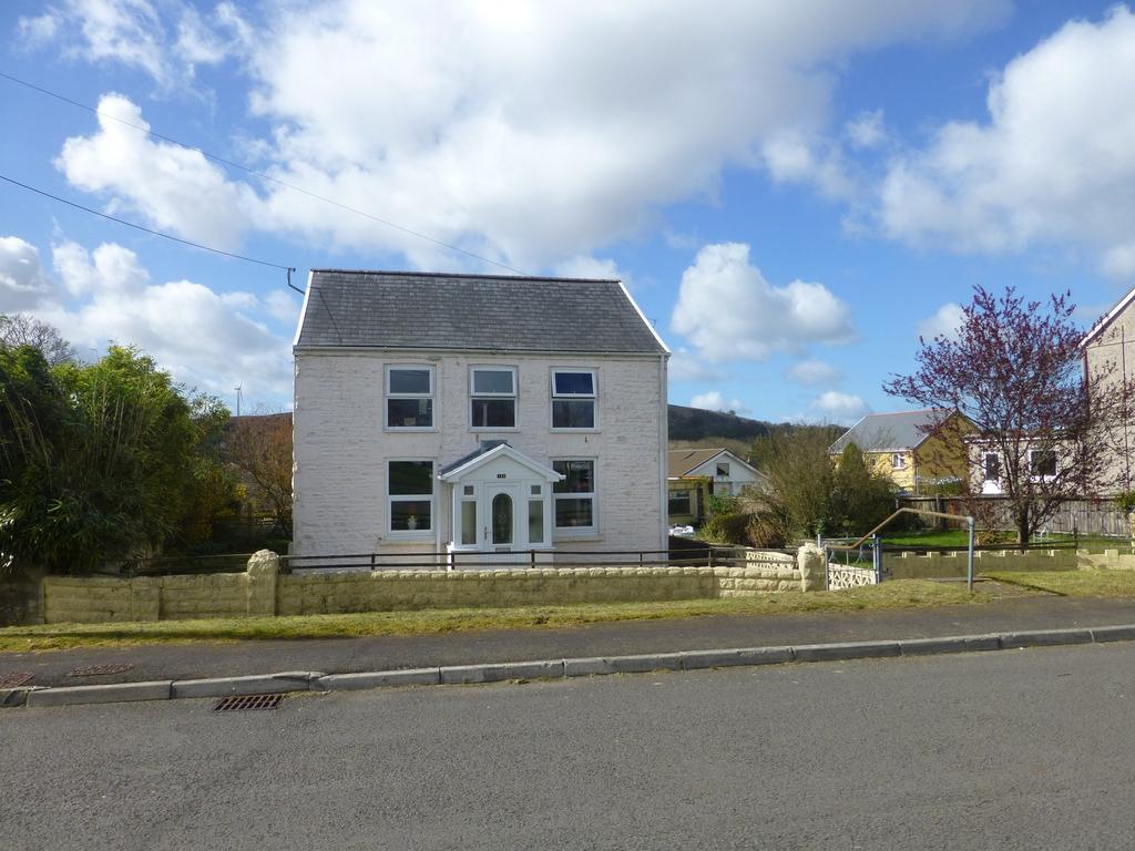 Leyshon Road, Gwaun Cae Gurwen... 3 bed detached house - £185,000