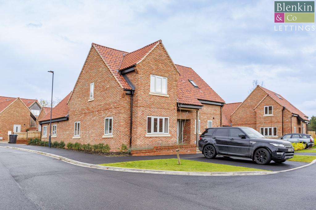 Henfield Way, Easingwold, York, YO61 3SN 3 bed detached house - £2,000 ...