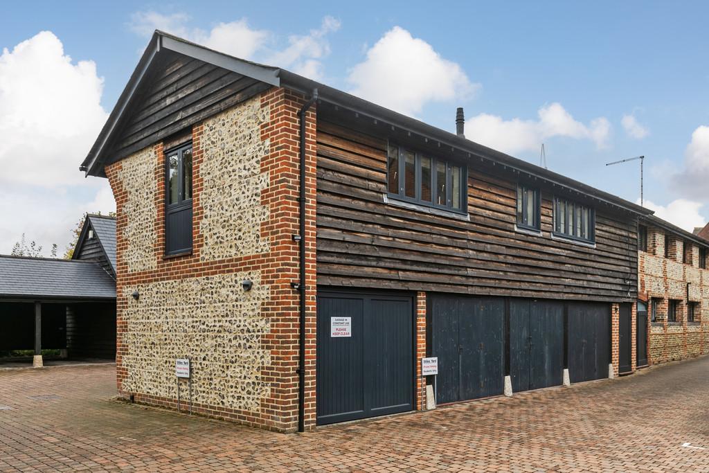 Stiles Yard, Alresford, SO24 2 bed apartment for sale - £325,000