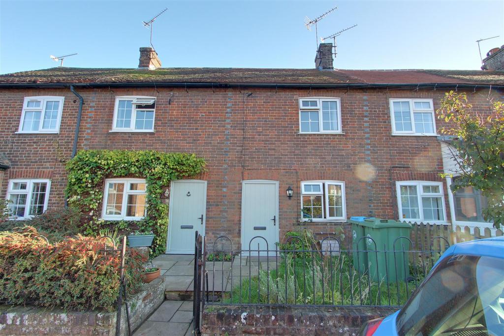 Marsworth Road, Pitstone, Leighton... 2 bed terraced house - £325,000