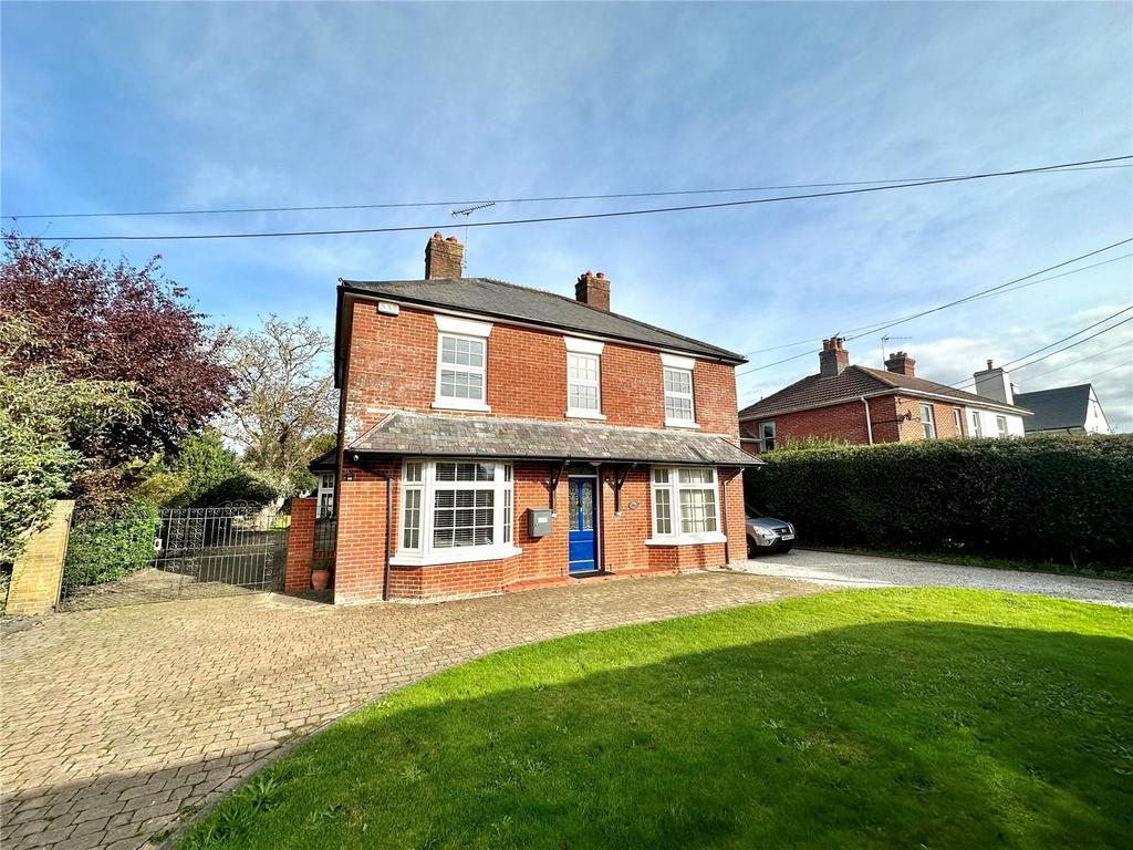 Hightown Road, Ringwood, Hampshire, BH24 5 bed detached house for sale ...