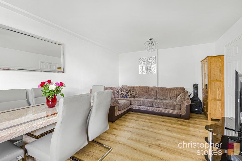 Trinity House, Trinity Lane, Waltham... 2 bed flat - £257,500