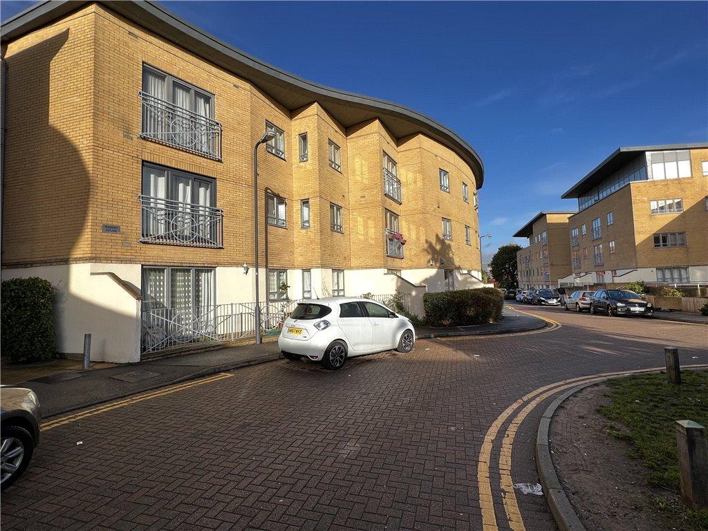 Sovereign Place, Harrow, HA1 1 bed apartment - £1,300 pcm (£300 pw)