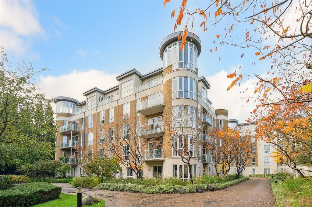 Terrano House, 40 Melliss Avenue... 2 bed apartment - £2,750 pcm (£635 pw)