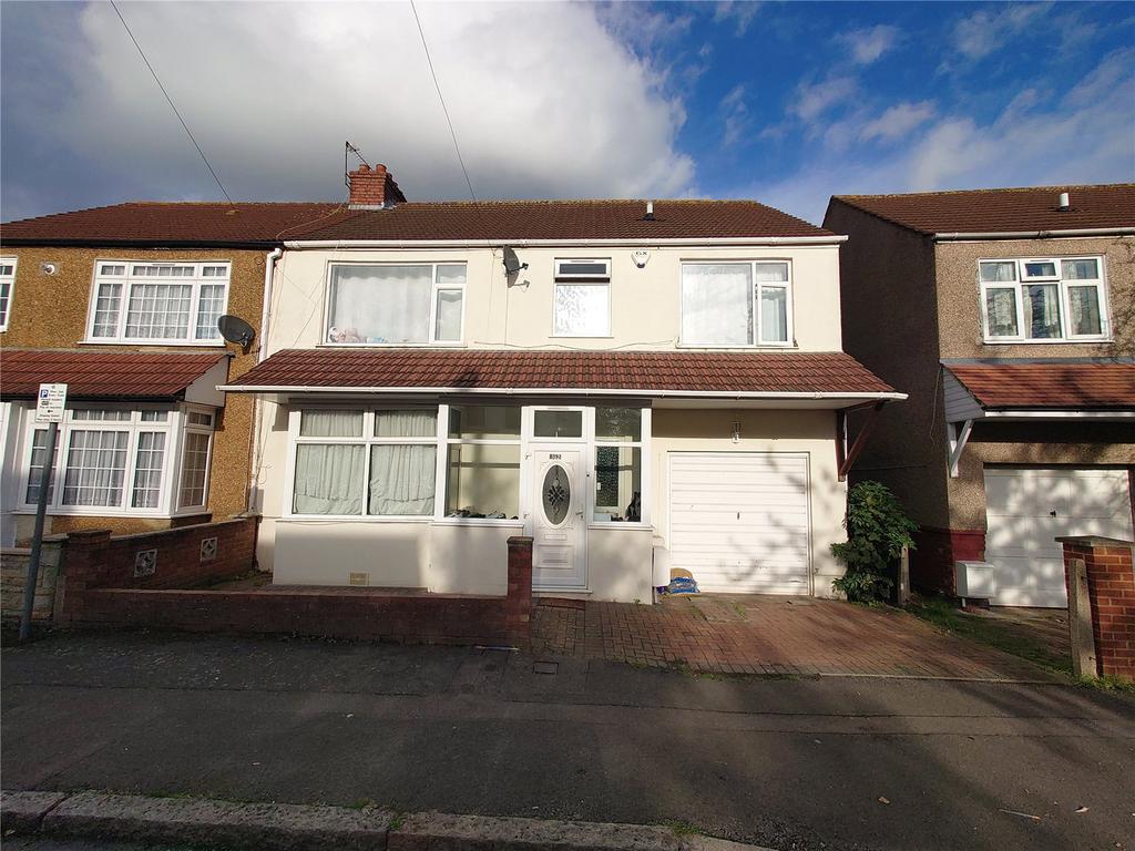 Mount Road, Hayes, Greater London, UB3 4 bed semi-detached house - £625,000