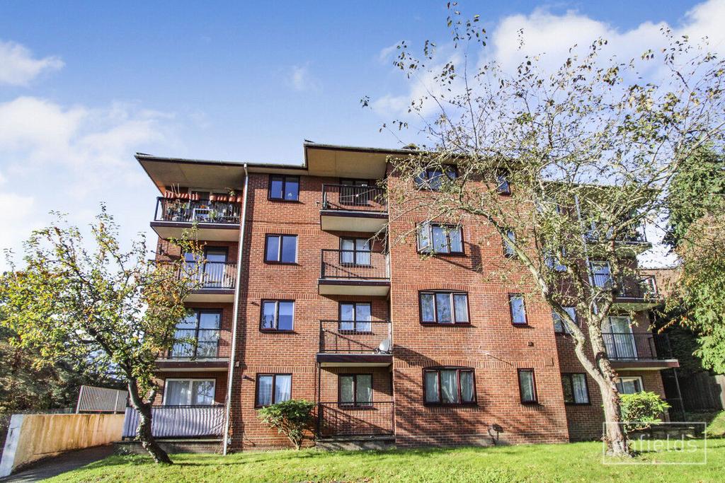 Southampton SO15 1 bed apartment - £139,950