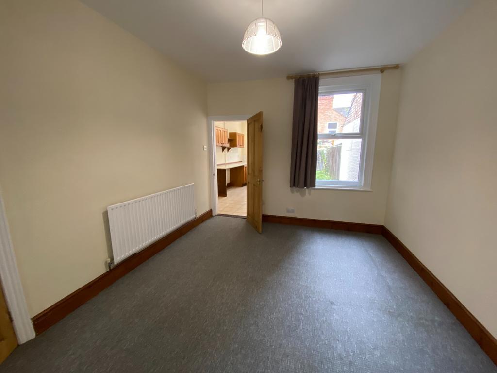 Graham Road, Rugby, CV21 3 bed terraced house - £950 pcm (£219 pw)