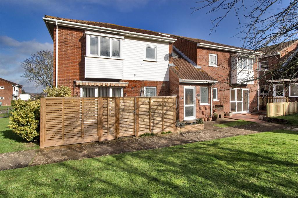 Russell Square, Longfield, Kent, DA3 2 bed apartment for sale - £280,000