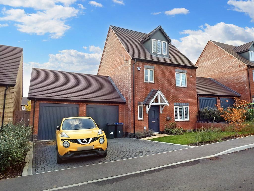 Wallace Green Way, Walkern, Stevenage, Hertfordshire, SG2 4 bed ...