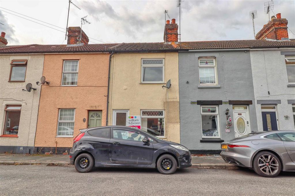 Parkeston, Harwich CO12 2 bed house - £135,000