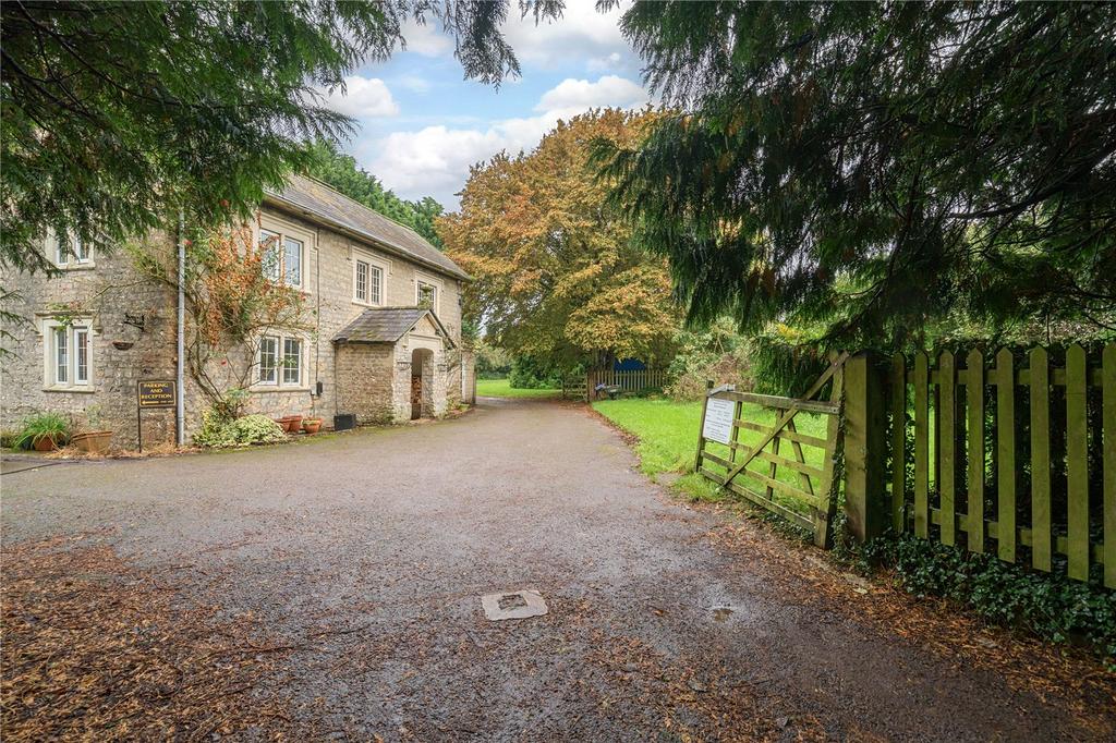 Quakers Lane, Goatacre, Calne, Wiltshire, SN11 4 bed detached house for ...