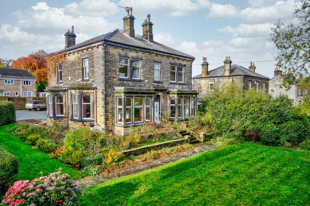 Scotland Lane, Horsforth, Leeds, West Yorkshire, LS18 4 bed detached ...