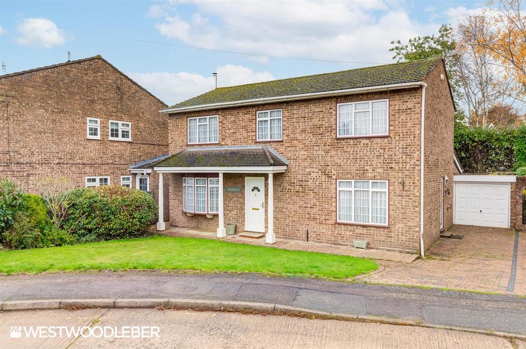Crooked Way, Nazeing EN9 4 bed detached house - £649,995
