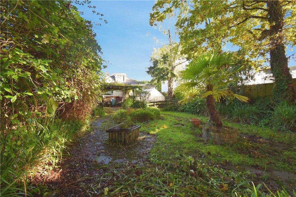 Botley Road North Baddesley Southampton Hampshire 2 Bed Detached