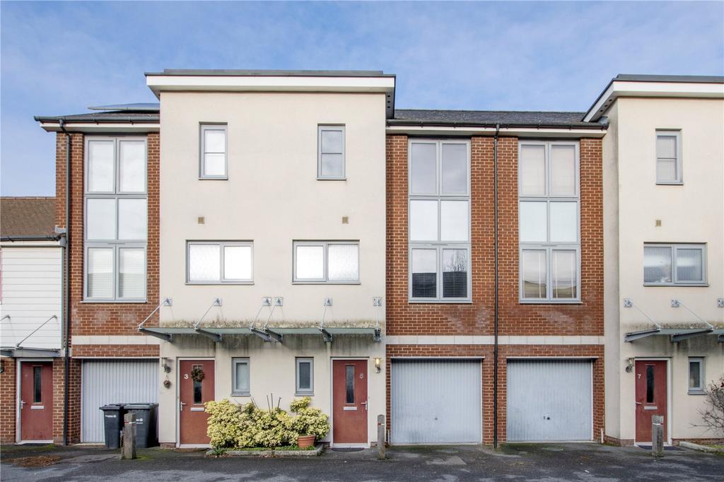 Fielden Terrace, Northfleet... 3 bed terraced house - £400,000