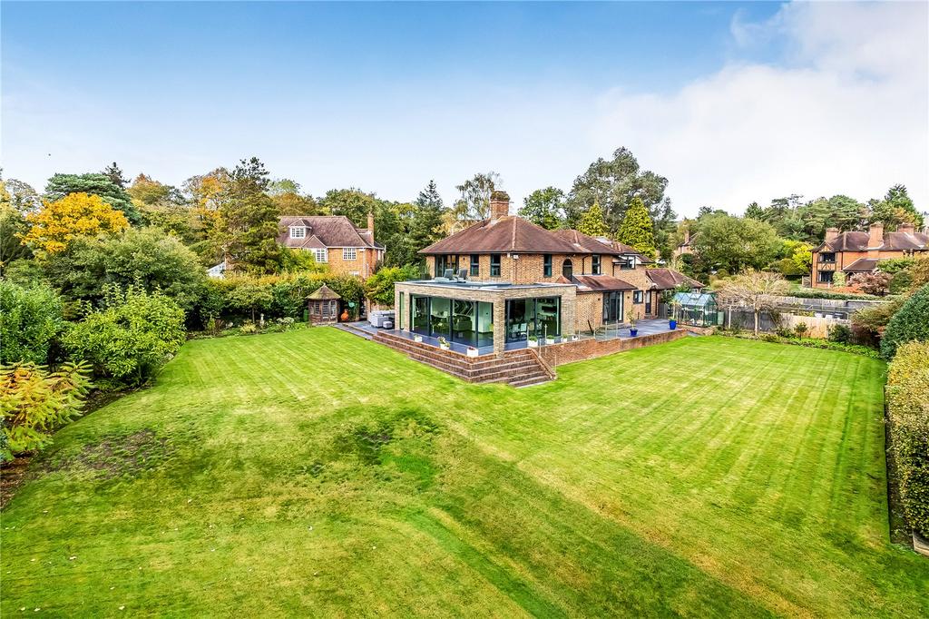 Colley Manor Drive, Reigate, Surrey, RH2 4 bed detached house - £2,000,000