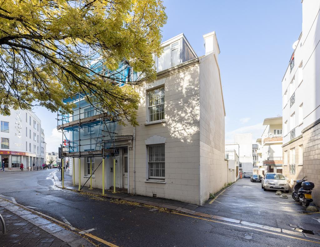 La Colomberie, St. Helier, Jersey 1 bed apartment - £1,200 pcm (£277 pw)