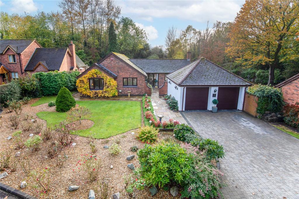 2 The Shires, Priorslee, Telford... 3 bed bungalow - £575,000