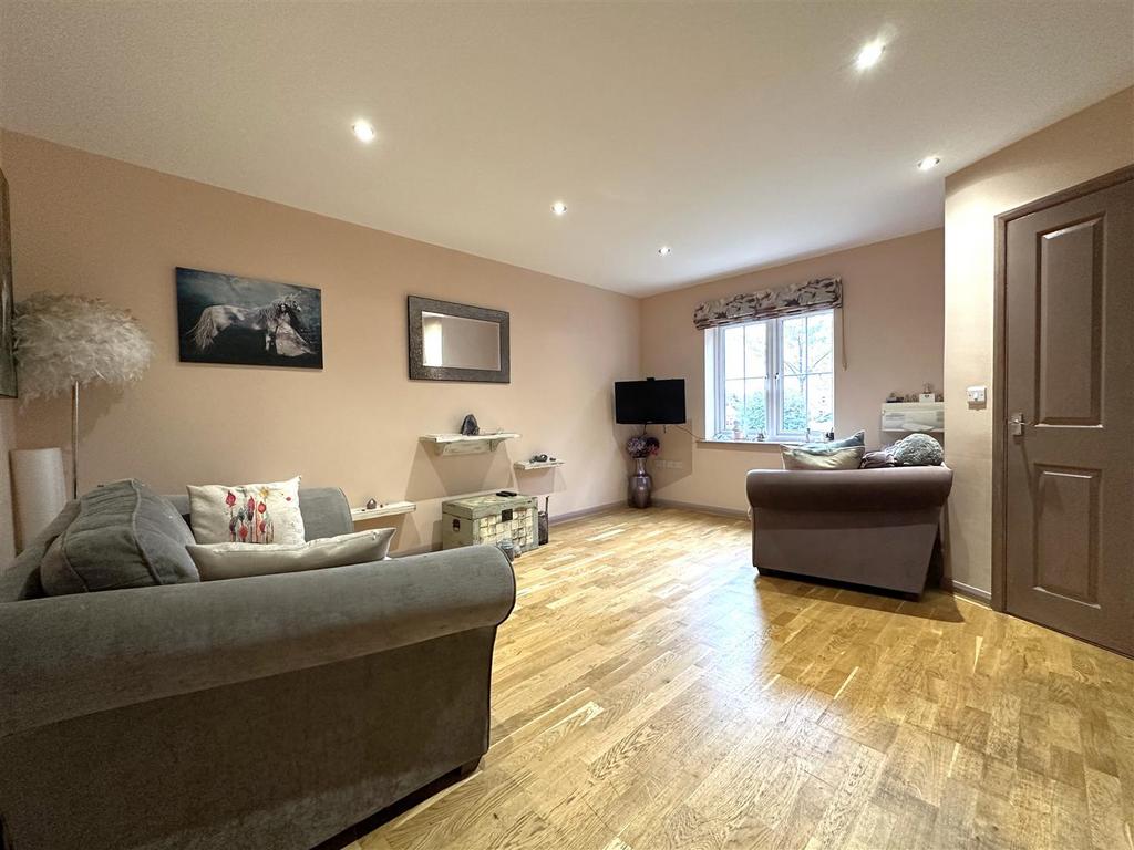 Sam Derry Close, Newark 3 bed terraced house for sale - £175,000
