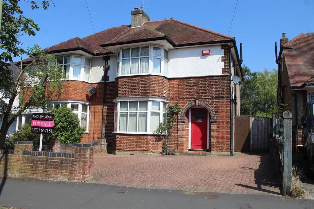 The Walk, Potters Bar EN6 3 bed semi-detached house for sale - £750,000