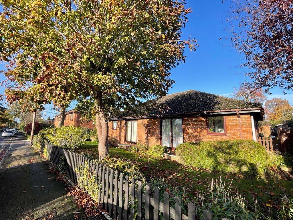 Ashtead Village 1 bed retirement property for sale - £230,000