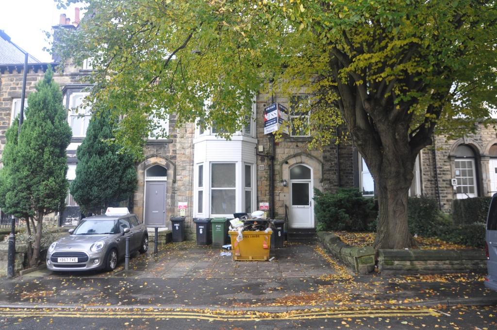 Mount Parade, Harrogate, North... Studio to rent - £695 pcm (£160 pw)