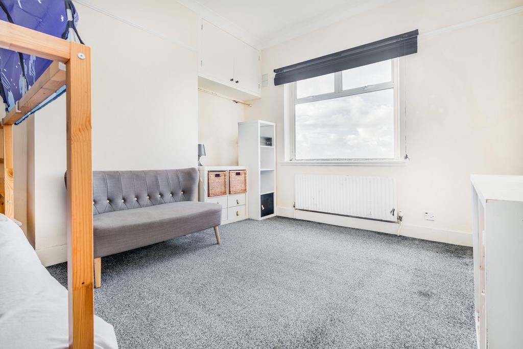 Grange Road, South Norwood, SE25 2 bed maisonette for sale - £300,000