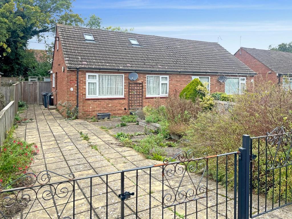 Bournewood, Hamstreet, Ashford TN26 2 bed semi-detached bungalow for ...