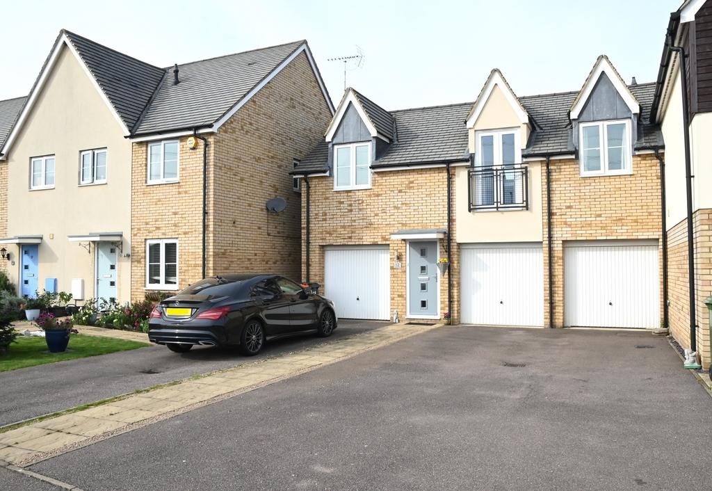 LEIGHTON BUZZARD LU7 1 bed coach house - £240,000