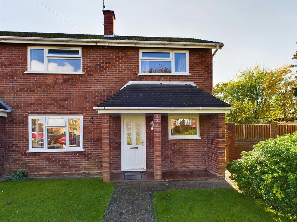 Nibley Close, Worcester... 3 bed semi-detached house - £220,000