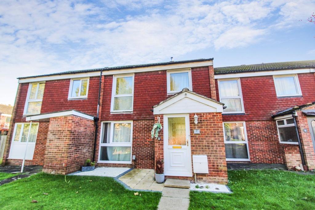 Webbs Close, Bromham 3 bed terraced house for sale - £290,000