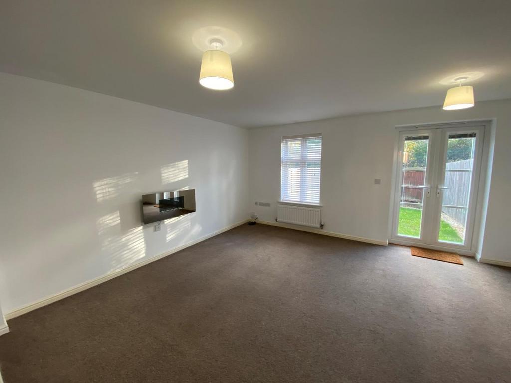 Harvington Chase, Coulby Newham... 3 bed terraced house - £895 pcm (£ ...