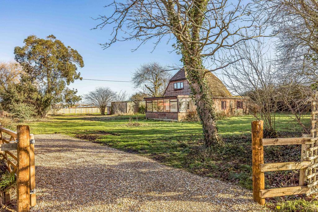 Almodington Lane, Earnley, Chichester, PO20 3 bed house for sale - £675,000