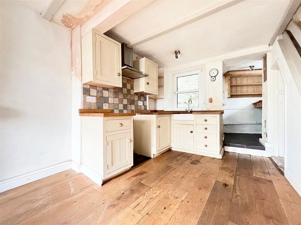 Windmill Hill | Brixham 2 bed terraced house for sale - £169,950