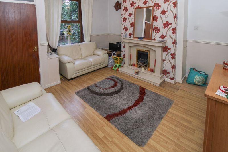 Manchester Road, Heywood OL10 2EG 2 bed terraced house for sale - £149,950