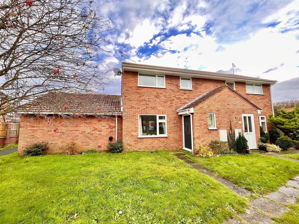 Fallowfield Hemsby 3 Bed Semi Detached House For Sale £235 000
