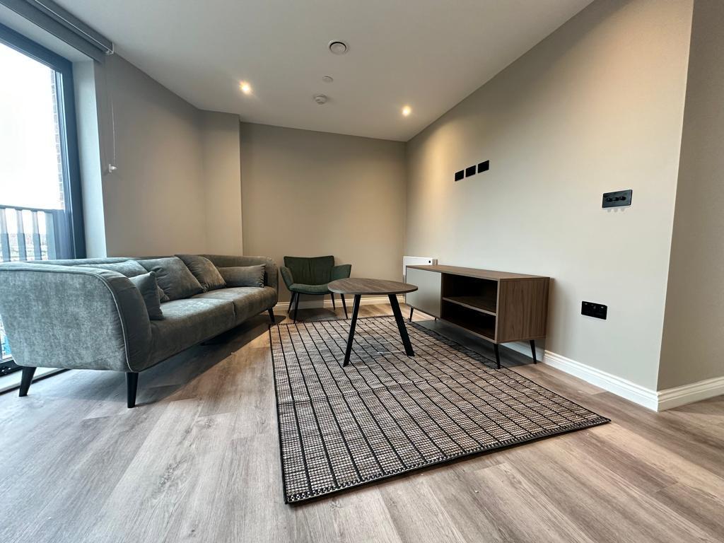 Springwell Gardens, Whitehall Road... 2 bed apartment to rent - £1,300 ...