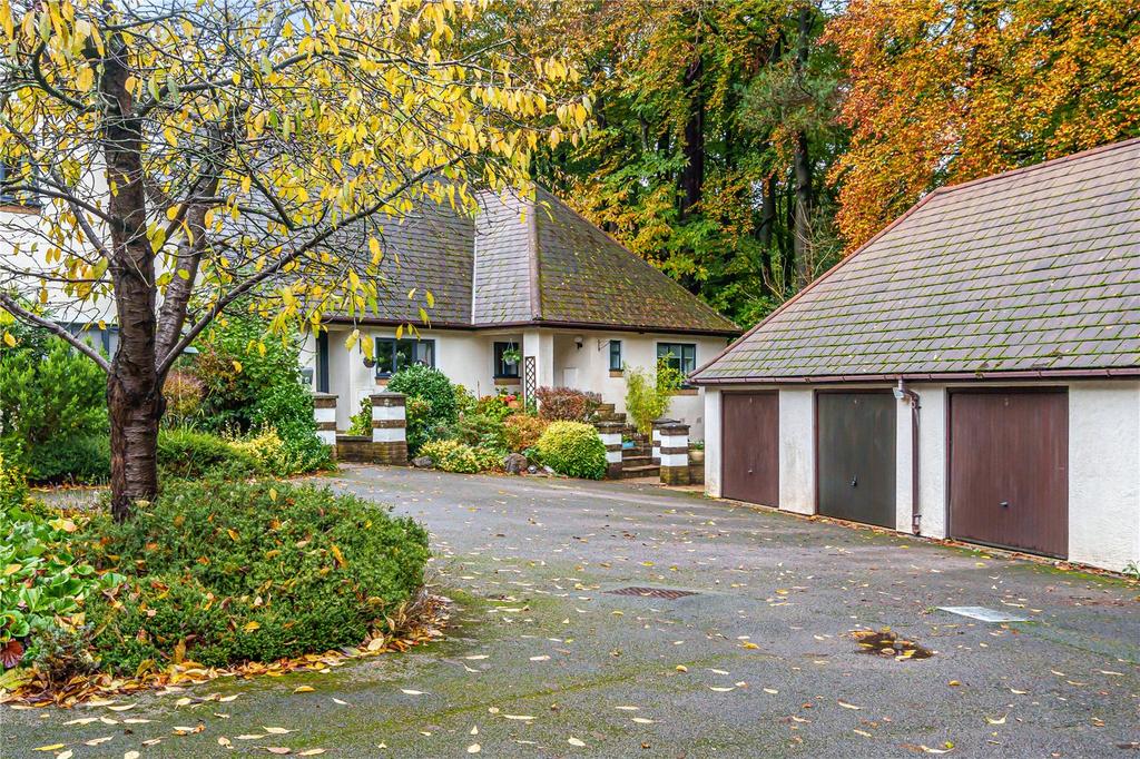 Churt Road, Churt, Farnham, GU10 2 bed bungalow - £499,950