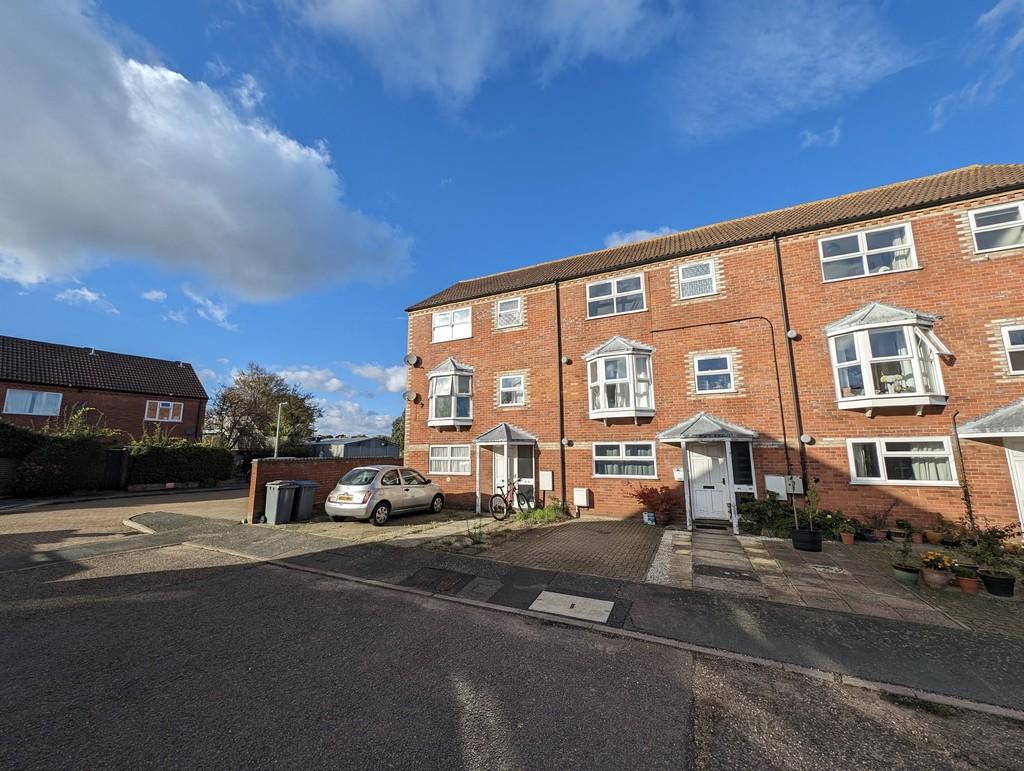 Old Foundry Place, Leiston 1 bed flat - £90,000
