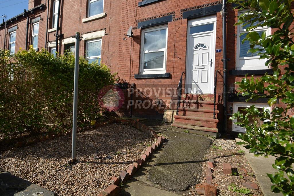 Wetherby Place, Burley LS4 4 bed terraced house to rent - £1,551 pcm (£ ...